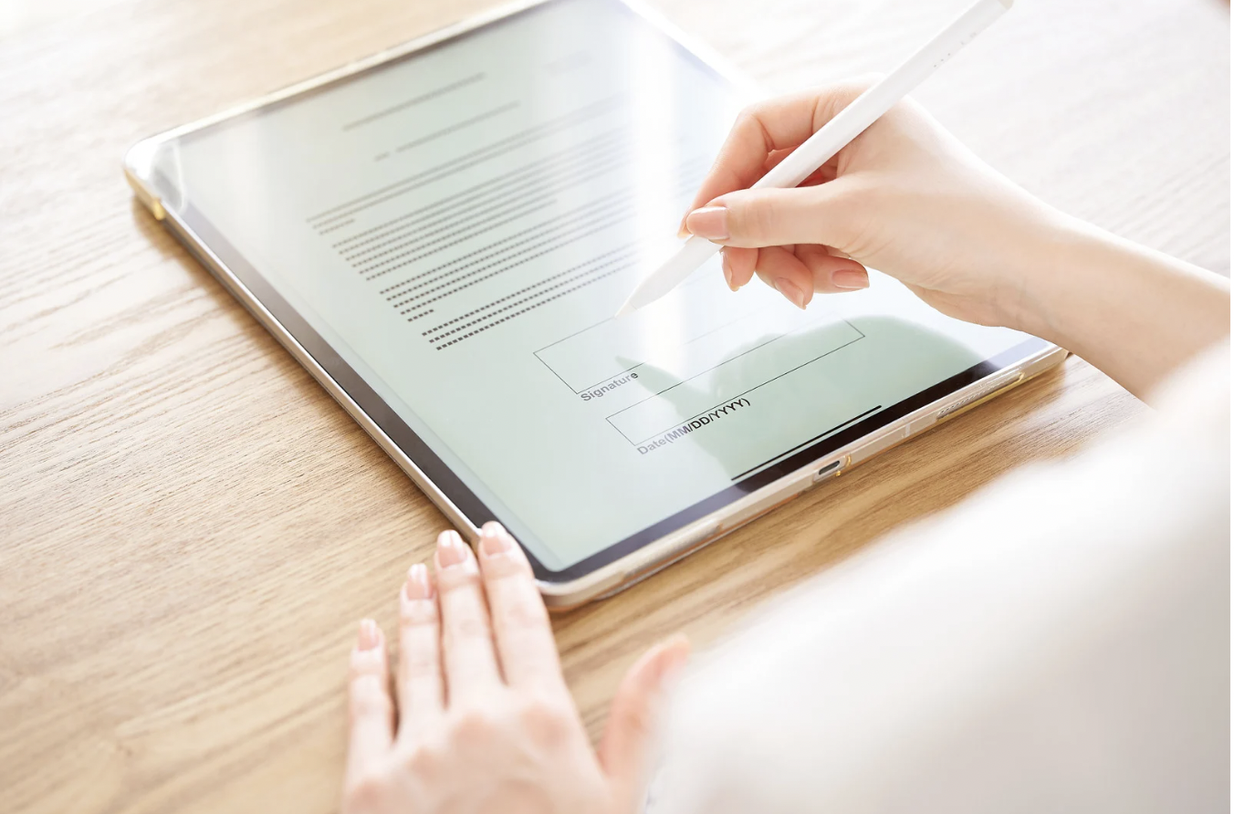 what is 21 CFR 11 compliant electronic signature